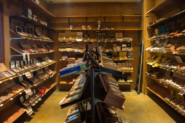 DAVECO BEER, WINE & SPIRITS - 18 Photos & 71 Reviews - Beer, Wine ...