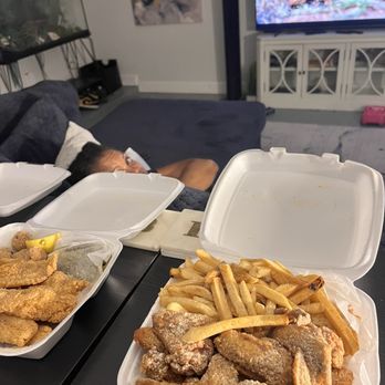 CAPTAIN LA FISH CHICKEN AND MORE - Updated August 2025 - 34 Photos & 27 ...