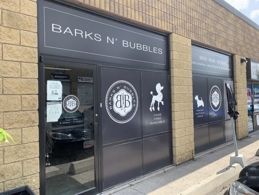 BARKS N’ BUBBLES - Updated July 2025 - 200 Mulock Drive, Newmarket, Ontario - Pet Sitting ...