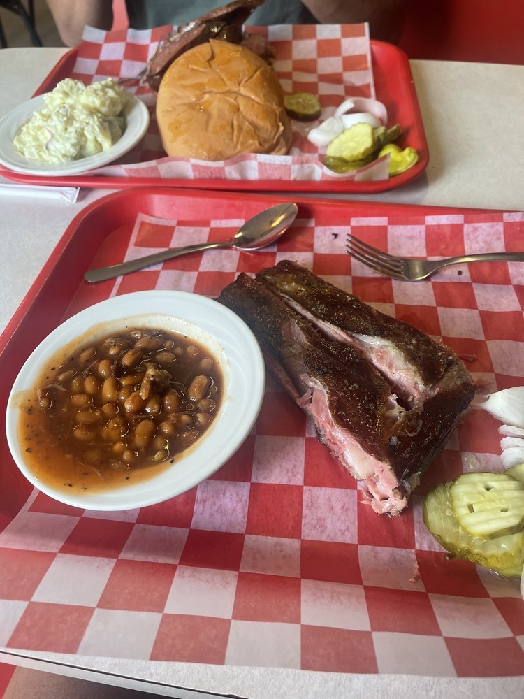 THE HOUSE OF SMOKE - Updated June 2025 - 41 Photos & 62 Reviews - 419 N ...