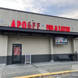 APOGEE PUB & EATERY - Updated July 2025 - 116 Photos & 197 Reviews ...