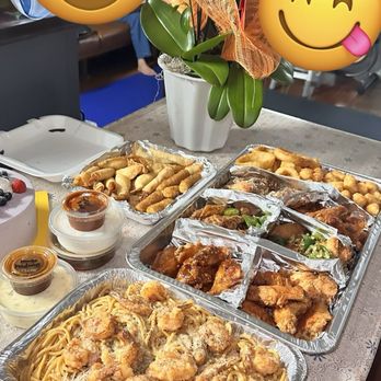 SOCAL WINGS - Updated October 2025 - 1132 Photos & 879 Reviews - 14502 ...