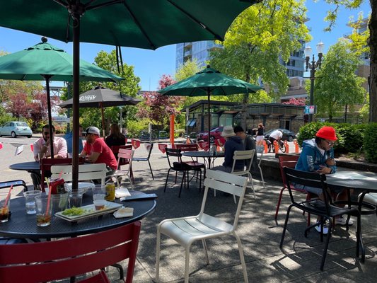 PORTLAND SPORTS BAR AND GRILL - Updated December 2025 - 204 Photos ...