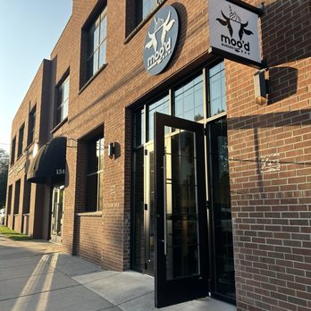 MOO’D BURGER BAR - Updated May 2025 - 42 Photos & 25 Reviews - 1344 ...