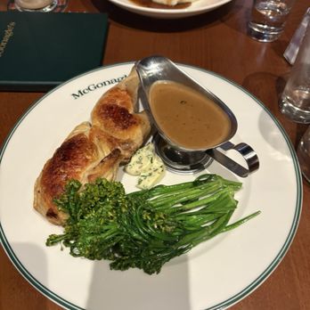 MCGONAGLE’S - Updated October 2025 - 51 Photos & 34 Reviews - 367 ...
