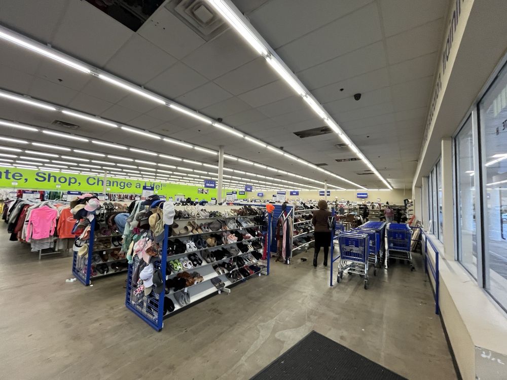 GOODWILL STORE - Updated October 2025 - 2516 Cantrell Rd, Little Rock ...