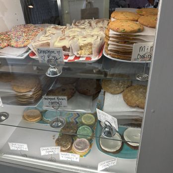 SWEET MANDY B’S - Updated January 2025 - 1105 Photos & 1825 Reviews ...