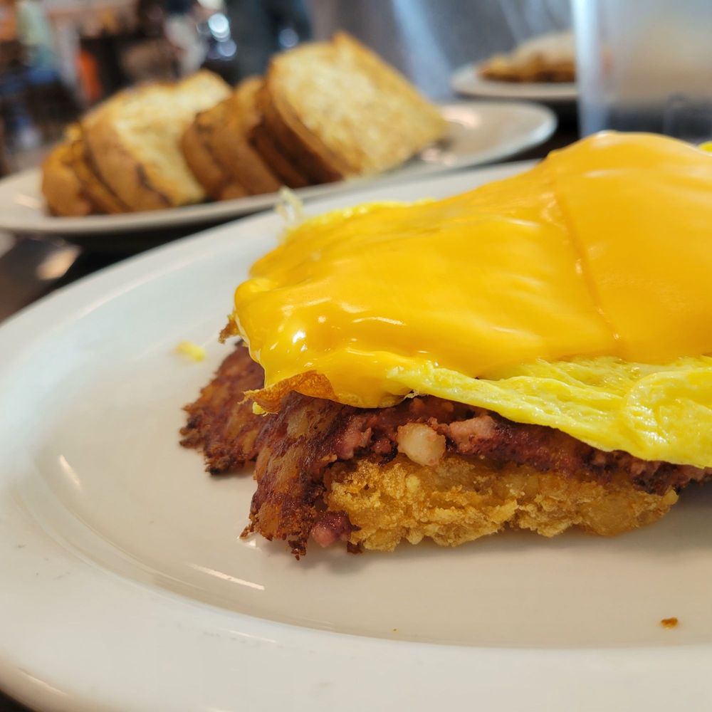 RED FOX DINER - Updated October 2025 - 135 Photos & 147 Reviews - 2041 ...