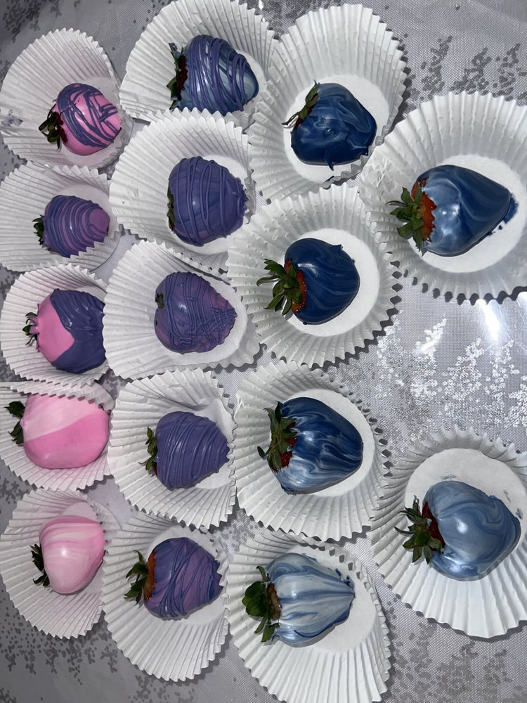 STRAWBERRYS SWEETS - Updated January 2025 - Fort Walton Beach, Florida ...