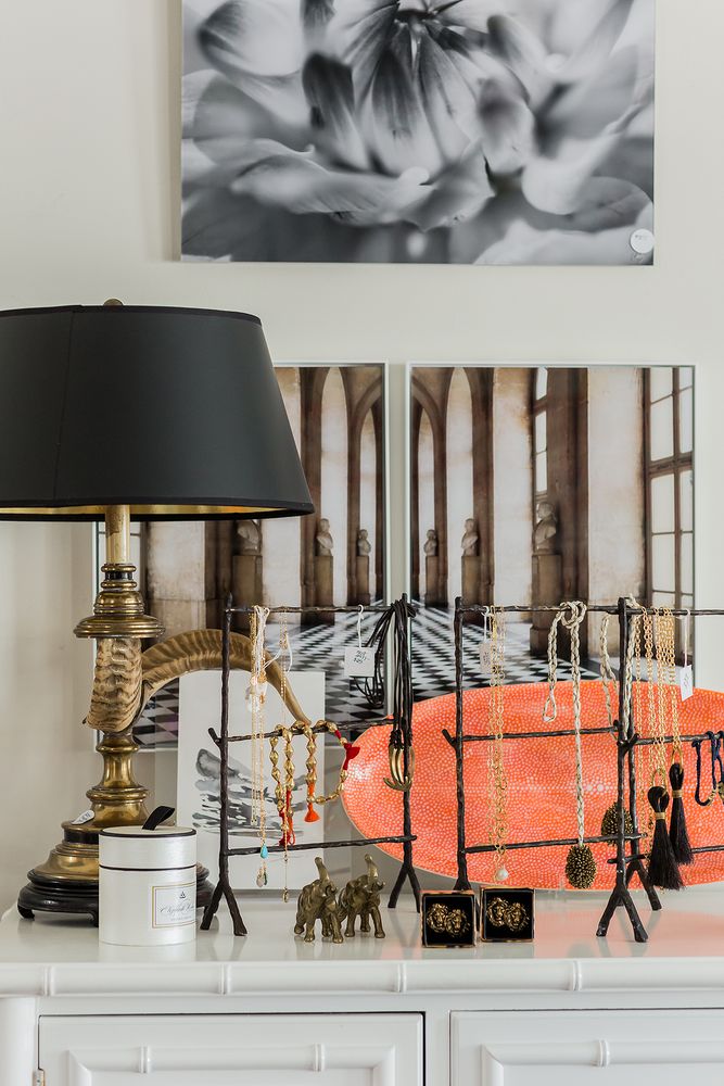 ELIZABETH HOME DECOR & DESIGN - Updated April 2025 - 17 Photos - 242 ...