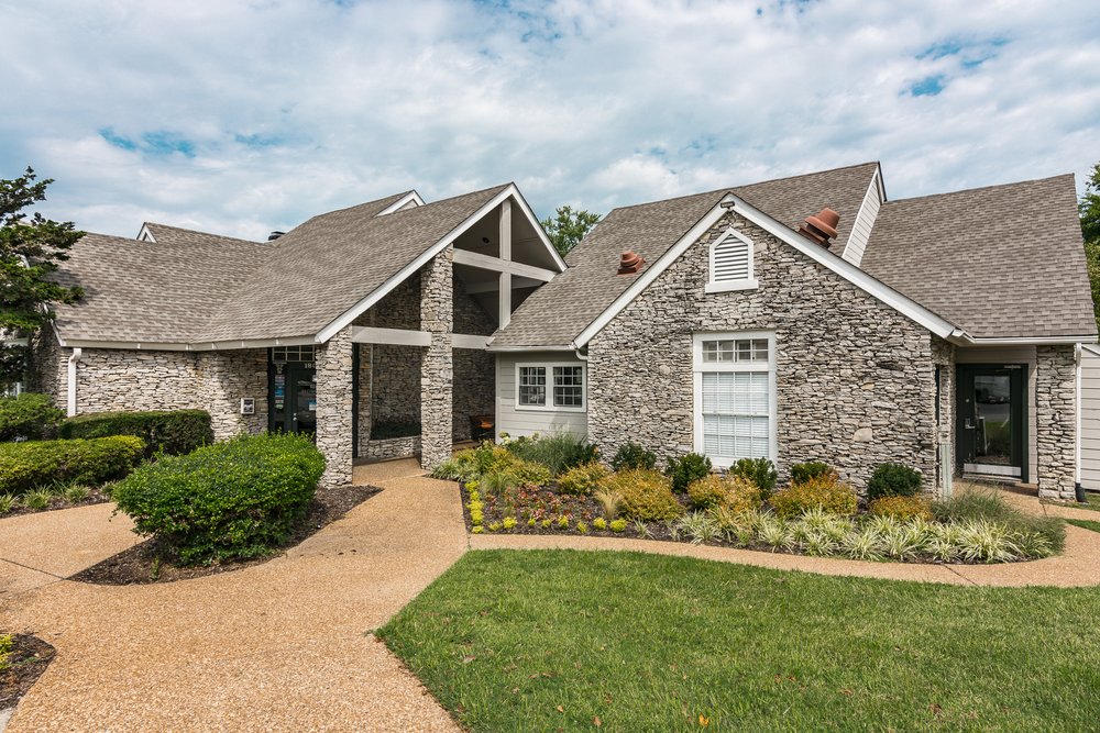 SOUTHPOINT AT STONES RIVER APARTMENTS - Updated February 2025 - 82 ...