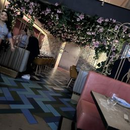 ORETTA - Updated January 2026 - 989 Photos & 403 Reviews - 633 King ...