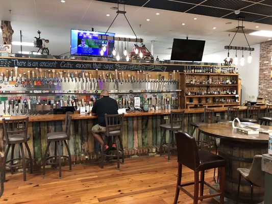 LIQUOR EXPRESS AND CRAFT BEER STORE - Updated June 2024 - 52 Photos ...