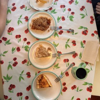 HOOSIER MAMA PIE COMPANY - Updated December 2025 - 782 Photos & 1004 ...