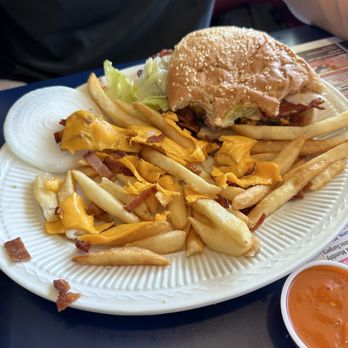 MONTCLAIR DINER - Updated October 2025 - 153 Photos & 170 Reviews - 613 ...