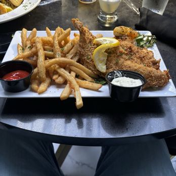 KATCH KITCHEN & COCKTAILS - Updated August 2024 - 258 Photos & 175 ...