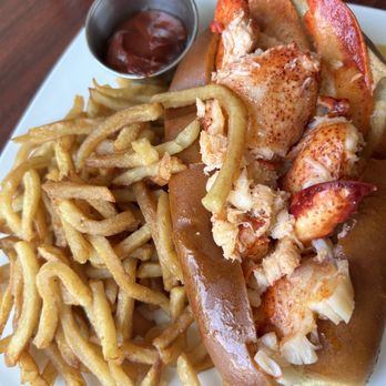 ROCKFISH - Updated May 2024 - 97 Photos & 137 Reviews - 11 N Water St ...