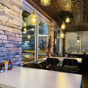 KELLY’S TAVERN - Updated May 2026 - 93 Photos & 33 Reviews - 1929 ...