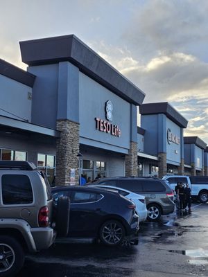 TESO LIFE - Updated May 2026 - 71 Photos - 10548 SE Washington St ...