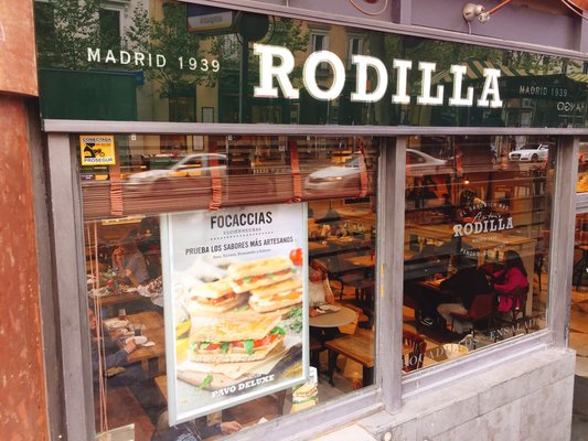 RODILLA - Updated September 2024 - Calle de Serrano, Loir-et-Cher ...