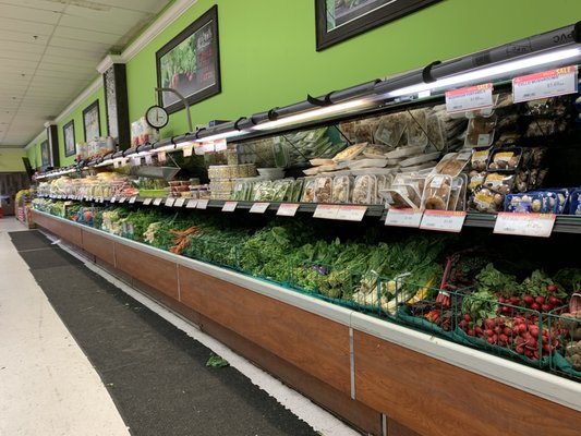 NEW GRAND MART - Updated September 2024 - 67 Photos & 45 Reviews - 1535 ...