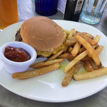 LAKE FOREST BAR & GRILL - Updated August 2025 - 226 Photos & 489 ...