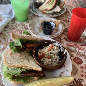 THE FARMHOUSE CAFE & TEA ROOM - Updated July 2024 - 155 Photos & 95 ...