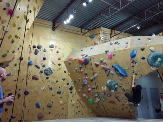 BOULDERZ CLIMBING CENTRE - Updated December 2025 - 15 Reviews - 1444 ...