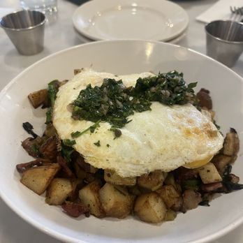 THE ESSENTIAL - Updated August 2025 - 647 Photos & 457 Reviews - 2215 ...