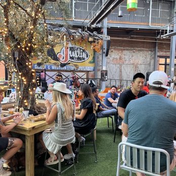 SECOND RODEO BREWING - 351 Photos & 134 Reviews - 122 E Exchange Ave ...