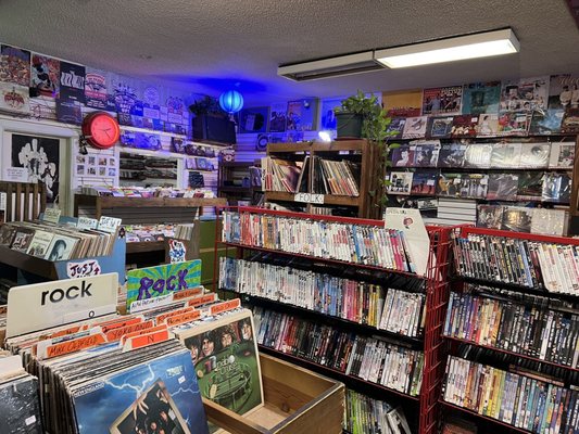 RECYCLED RECORDS - 48 Photos & 76 Reviews - 4048 Kietzke Ln, Reno ...