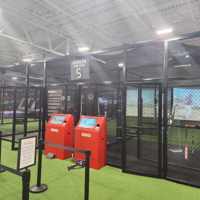 ARENA 23 - Updated January 2025 - 20 Photos - 2031 N Arizona Ave ...