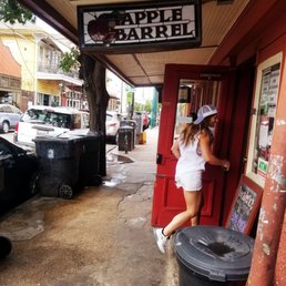 APPLE BARREL BAR - Updated May 2025 - 70 Photos & 152 Reviews - 609 ...