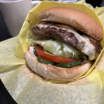 D’S GIANT BURGERS - Updated August 2025 - 206 Photos & 228 Reviews ...