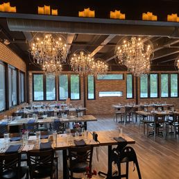 618 - Updated May 2025 - 1270 Photos & 860 Reviews - 618 Park Ave ...