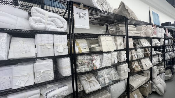 POTTERY BARN OUTLET - Updated December 2025 - 21 Photos - 651 Kapkowski ...