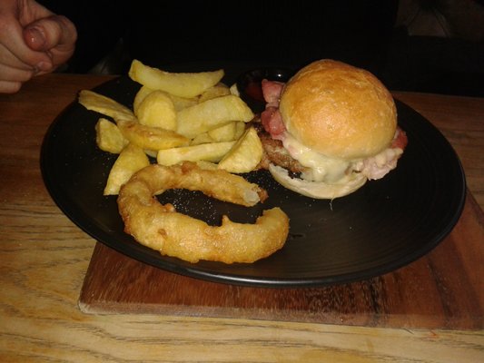 THE ROEBUCK HOTEL - 18 Derby Street, Leek, Staffordshire, United ...