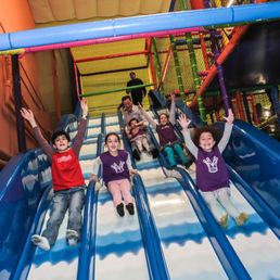 KIDS EMPIRE FRESNO RIVERPARK - Updated October 2025 - 80 Photos & 37 ...