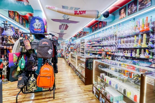 BRICKELL SMOKE SHOP - Updated January 2026 - 81 Photos & 125 Reviews ...