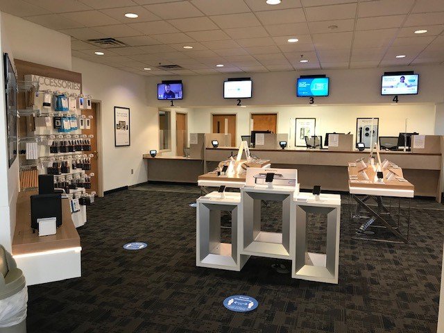 OPTIMUM - Updated January 2026 - 103 Reviews - 4420 E 10th St ...