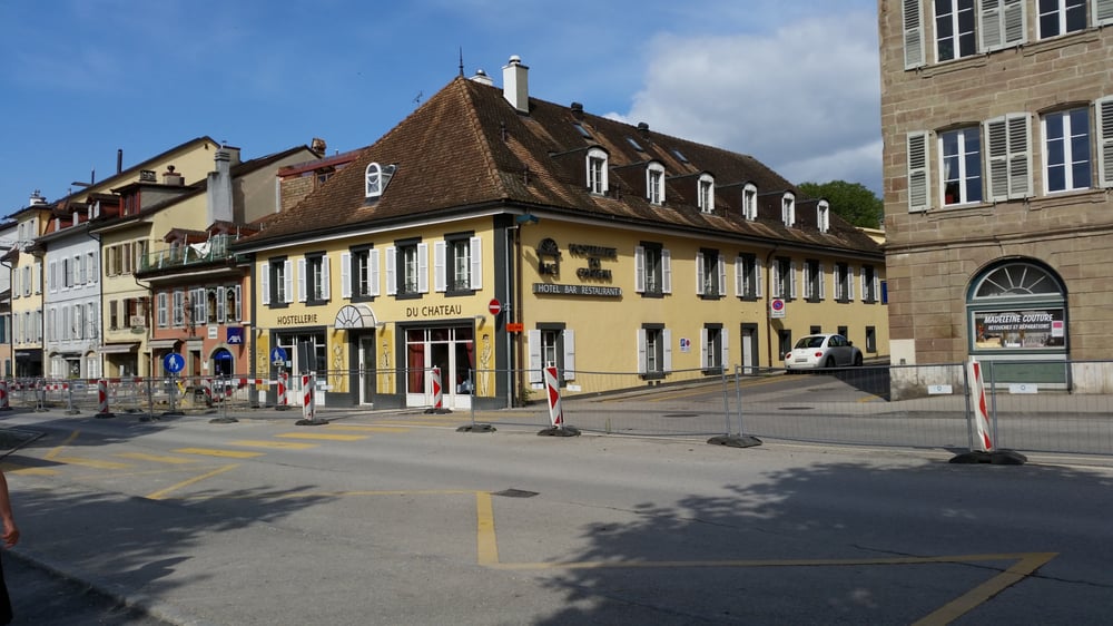 HOSTELLERIE DU CHÂTEAU - Grand-Rue 16, Rolle, Vaud, Switzerland - Yelp