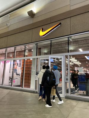 NIKE FACTORY STORE - Updated January 2026 - 7500 Lundys Lane, Niagara ...