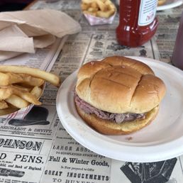 THE BEEF BARN - Updated July 2025 - 262 Photos & 358 Reviews - 200 ...