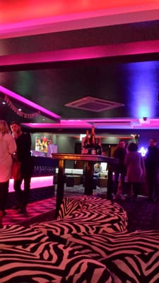 INDISH - Updated July 2024 - 29 Photos - Jardine Way, Chadderton ...