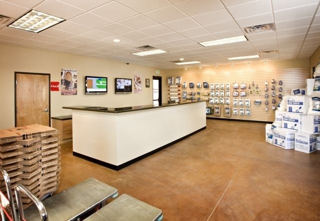 ADVANTAGE STORAGE - Updated July 2025 - 24 Photos & 15 Reviews - 1101 S ...