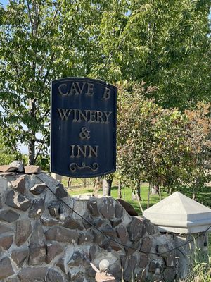CAVE B INN & SPA - Updated July 2025 - 115 Photos & 188 Reviews - 344 ...