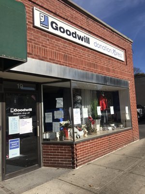 GOODWILL NYNJ ATTENDED DONATION CENTER - Updated May 2026 - 19 Mill Rd ...