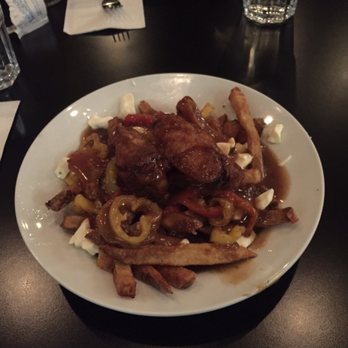 POUTINEVILLE - Updated August 2025 - 177 Photos & 117 Reviews - 1348 ...