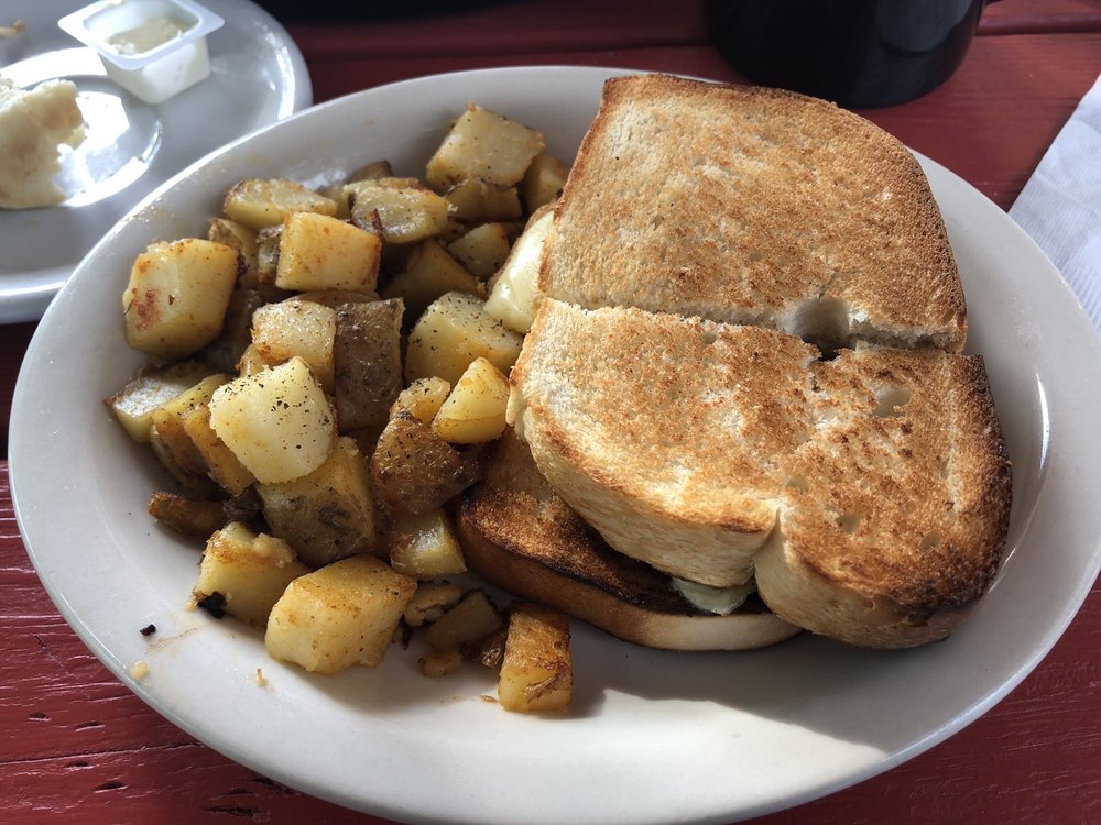 PERRY’S MAIN STREET EATERY - Updated July 2024 - 51 Photos & 49 Reviews ...