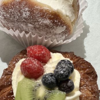 ONDO BAKERY & CAFE - Updated April 2025 - 39 Photos & 18 Reviews - 324 ...